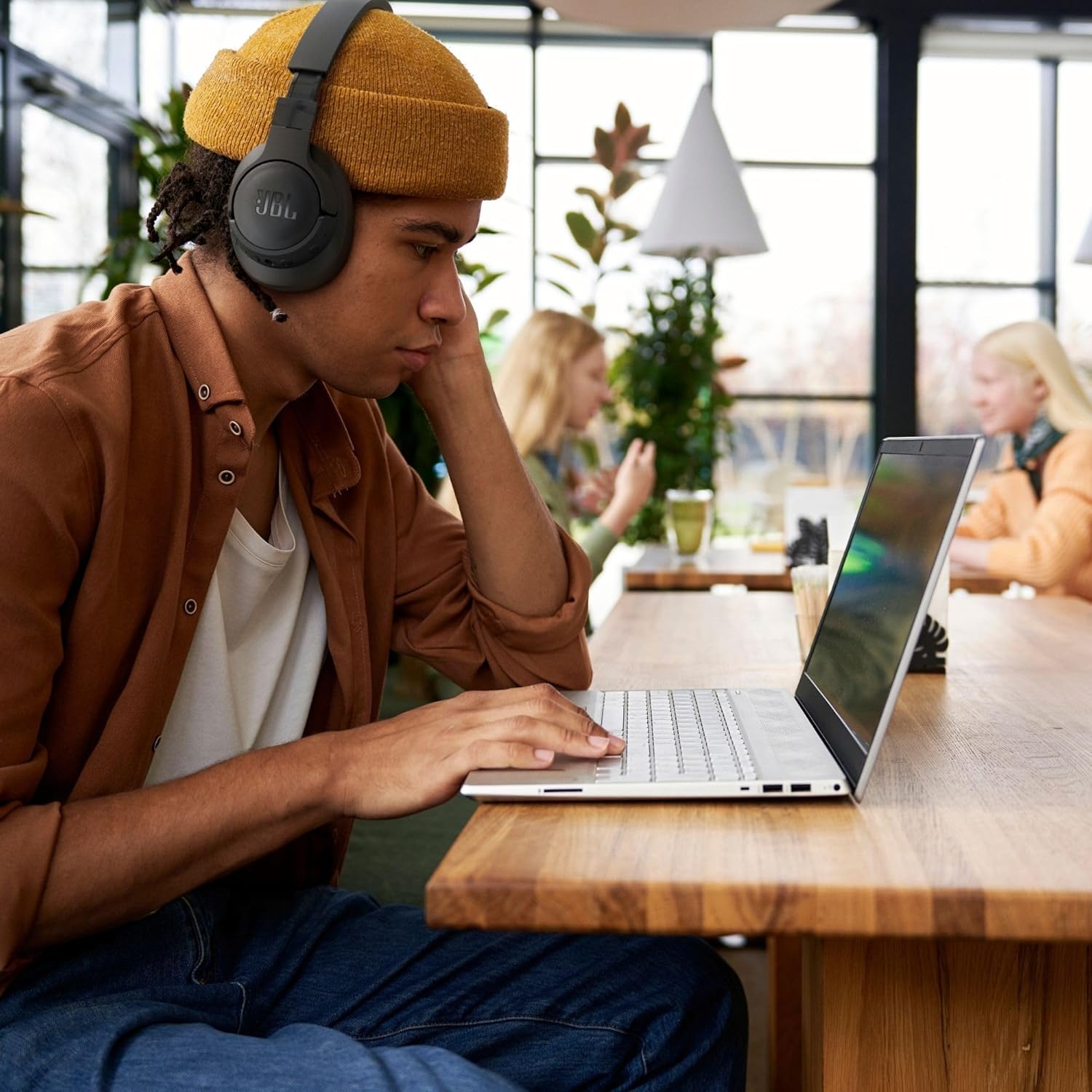 JBL Tune 770NC Wireless Over-Ear Headphones: Tested and Reviewed ...